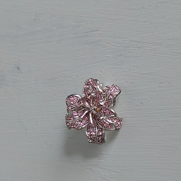 Carolee | Jewelry | Carolee Pink Rhinestone Flower Brooch | Poshmark
